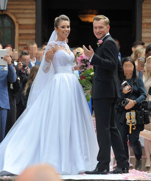 Agnieszka Cegielska najpiękniejsza na ślubie Wesołowskiego i Szczurek!