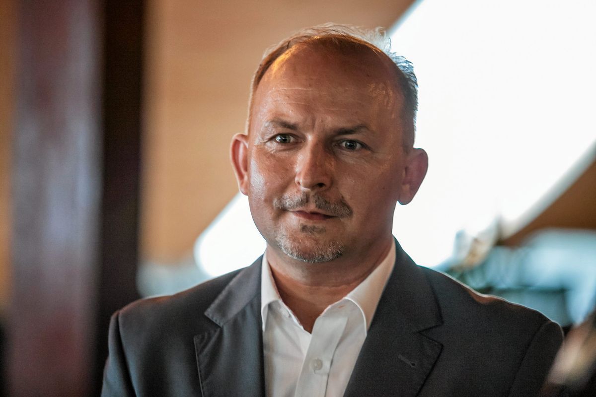 Po ośmiu latach na "wygnaniu" Robert Węgrzyn powrócił do PO - WP Wiadomości